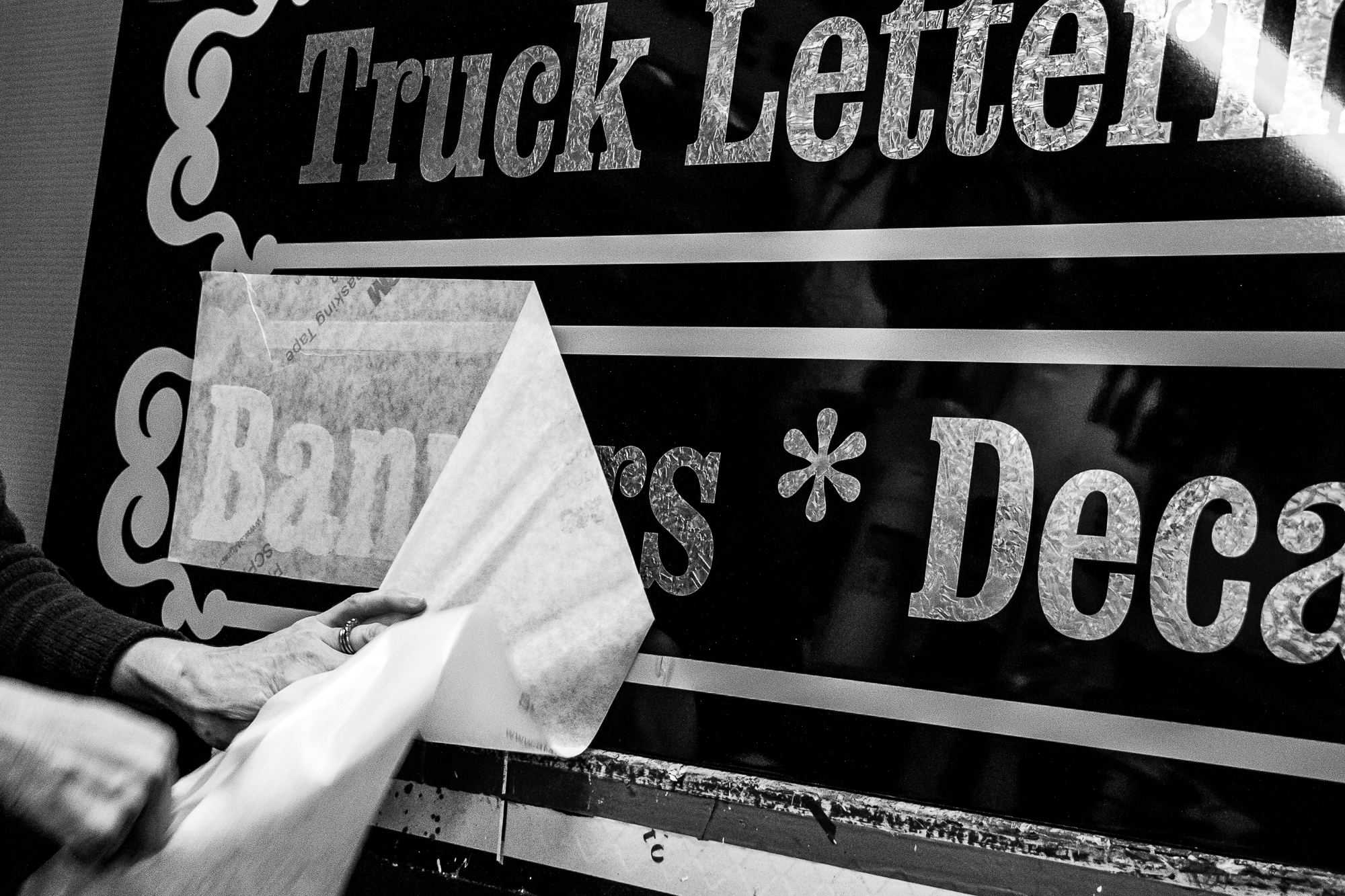 Contact Me – Creative Advertising Signs & Designs